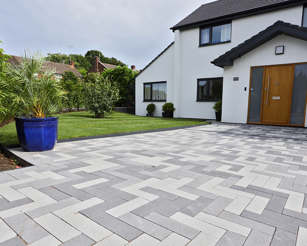 National Landscaping Awards Winner | S&D Paving | Epsom